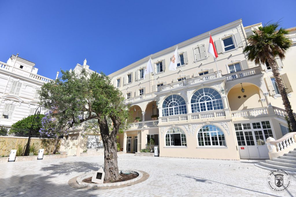 MONACO - INAUGURATION DE LA NOUVELLE COUR D'HONNEUR DE LA MAIRIE AVEC ...